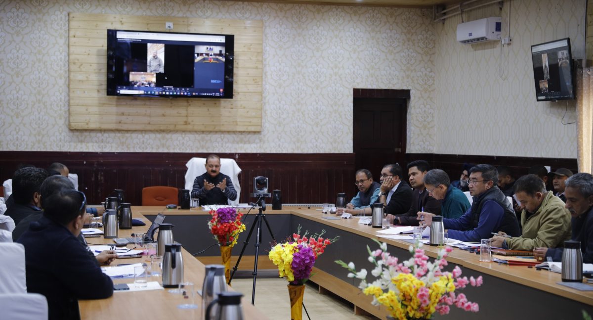 Advisor Pawan Kotwal reviews winter essential commodities stocking in Leh, Kargil - Indus Dispatch