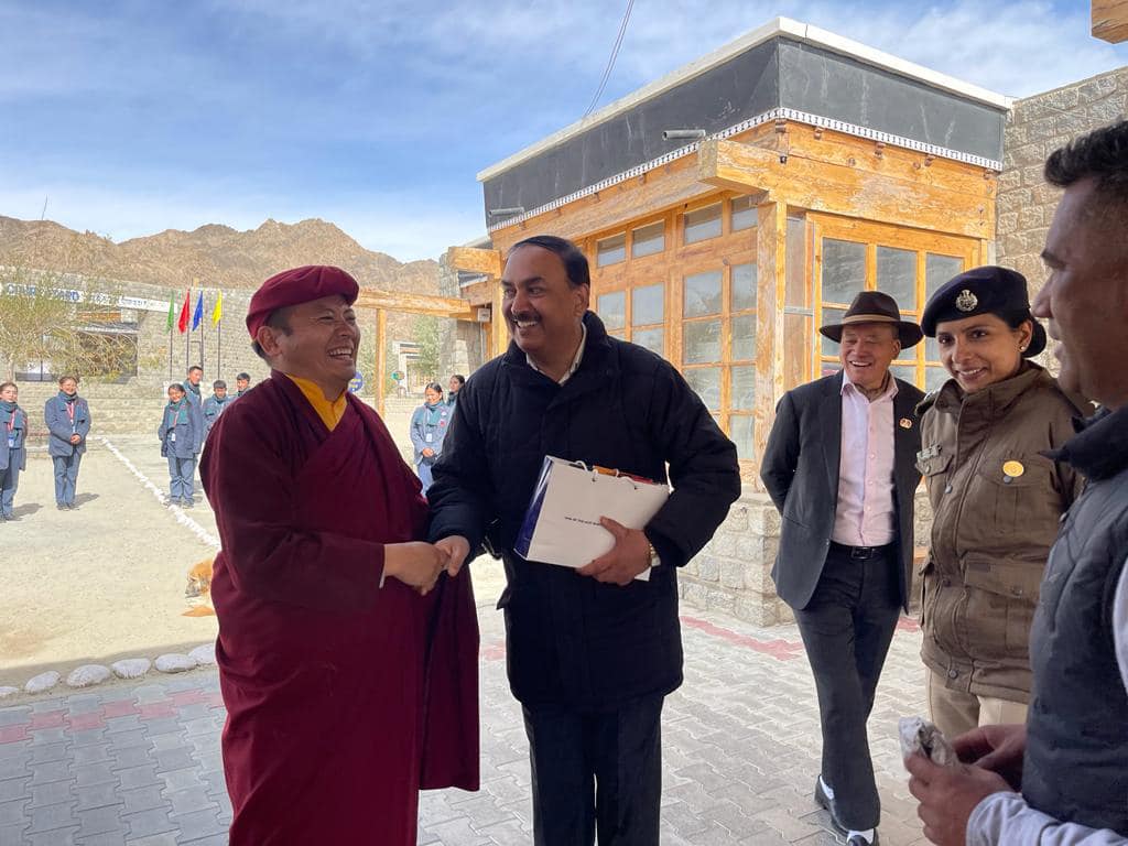 Ladakh police chief SDS Jamwal visits Druk Padma Karpo School in Shey - Indus Dispatch