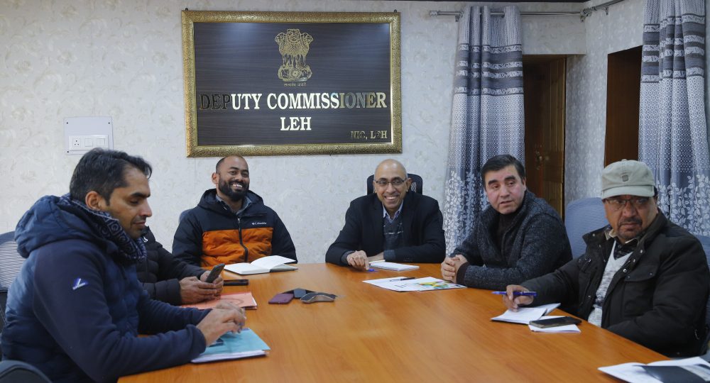 CNO for JSA Bipin Menon reviews Viksit Bharat Sankalp Yatra progress in ...