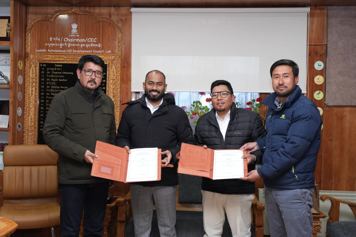 LAHDC Leh signs MoU with Ladakh Recycling Solutions on waste management ...