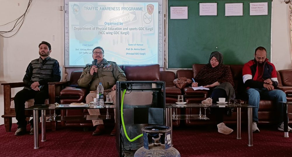 GDC Kargil organizes traffic awareness program - Indus Dispatch