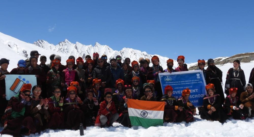 India’s highest ever SVEEP program held at Penzila top in Ladakh ...